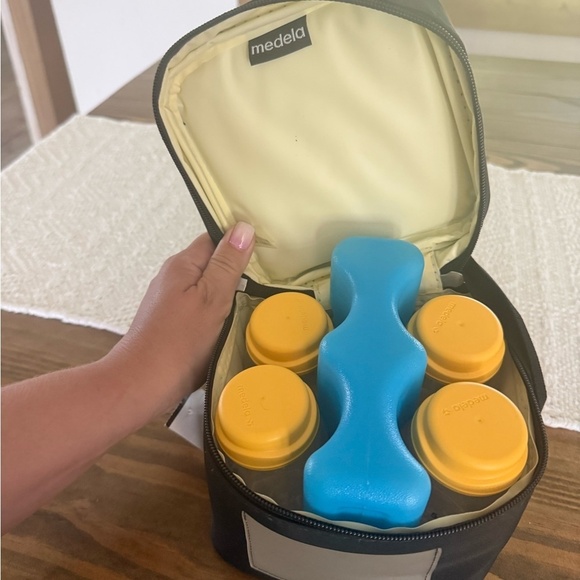Medela | Other | Medela Milk Cooler Bag With Yellow Caps And Blue Ice ...